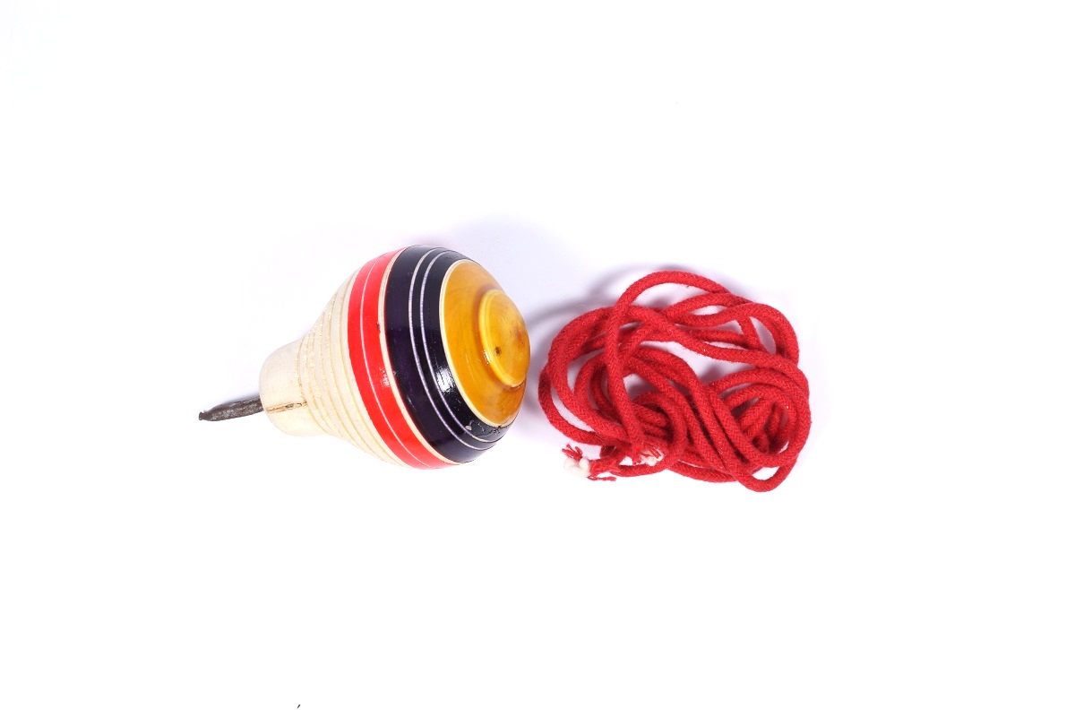 Handcrafted Wooden Channapatna Authentic Indian Spinning Top #53411 ...