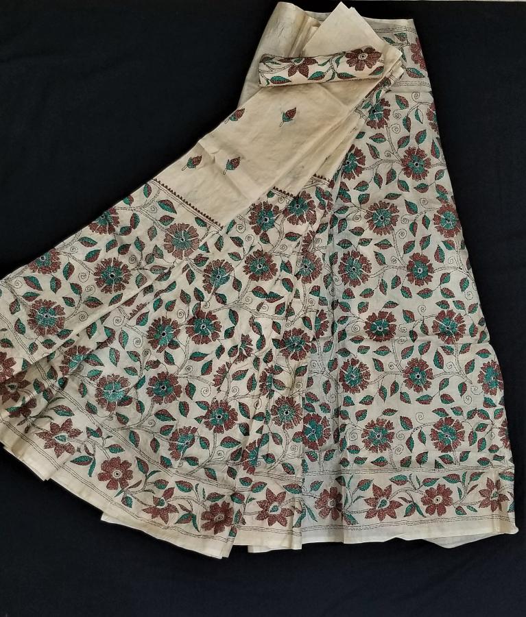 Pure Tussar Silk Hand Embroidered Kantha with Resham Thread #43563 ...